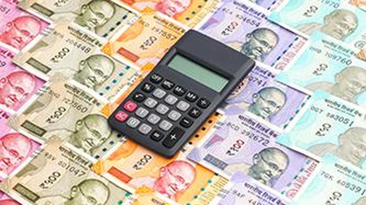 Organisations in India project 9.4% salary increase in 2022: Aon survey - The Hindu